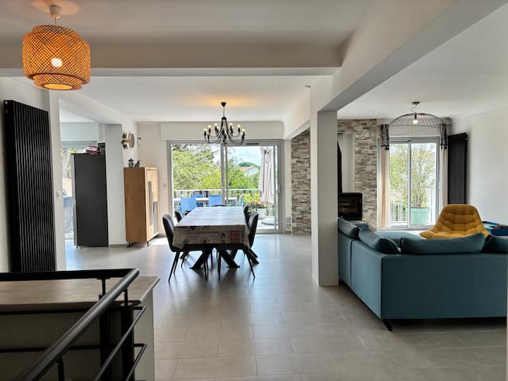 Maison De 167 M2 - La Rochelle