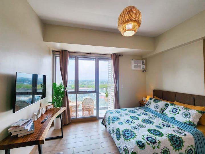 Cozy Unit- Great Location - Near Icc Iloilo - Iloílo