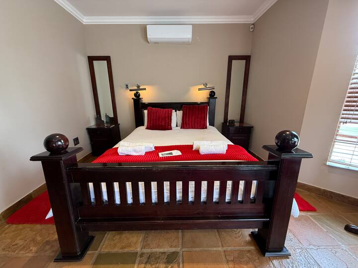 Executive Queen En Suite - Middelburg