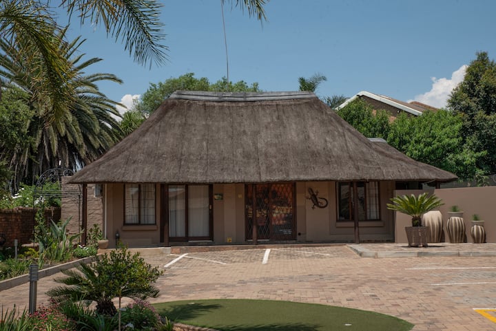 Two-bedroom Chalet En Suite - Middelburg