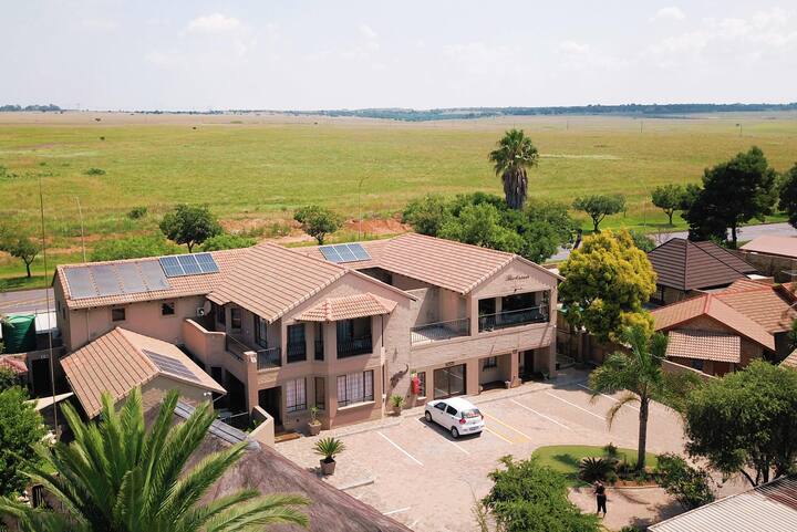 Twin En Suite - Middelburg