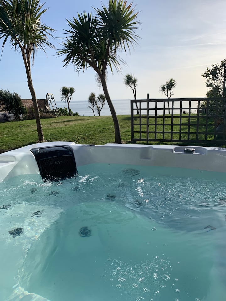 The Bluff, Cooden Beach - Eastbourne