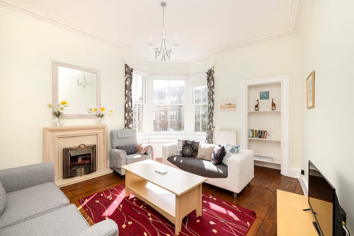 Cosy Corner Flat Off Leith Walk - Leith