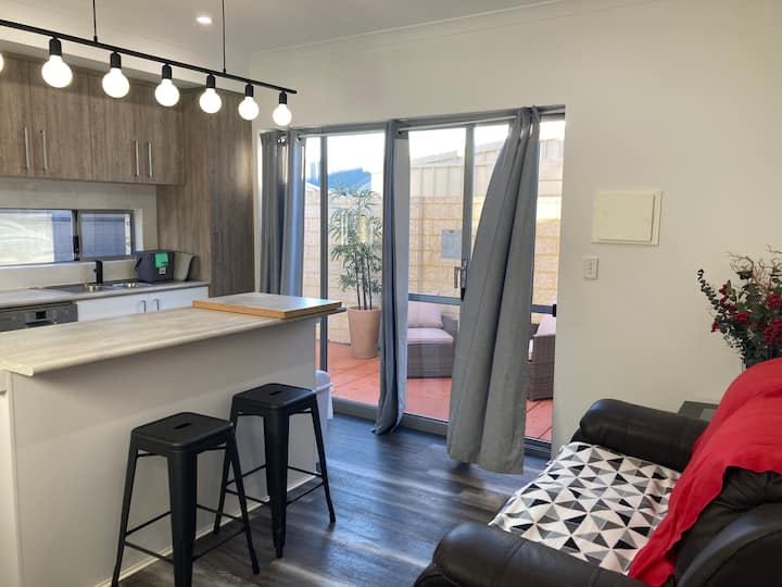 Modern One Bedroom Granny Flat - Bunbury