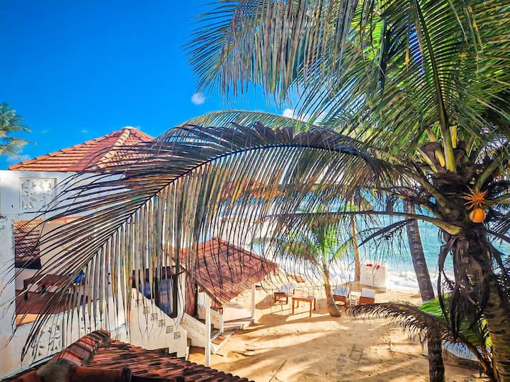 Beach View - Lions Inn - Hikkaduwa