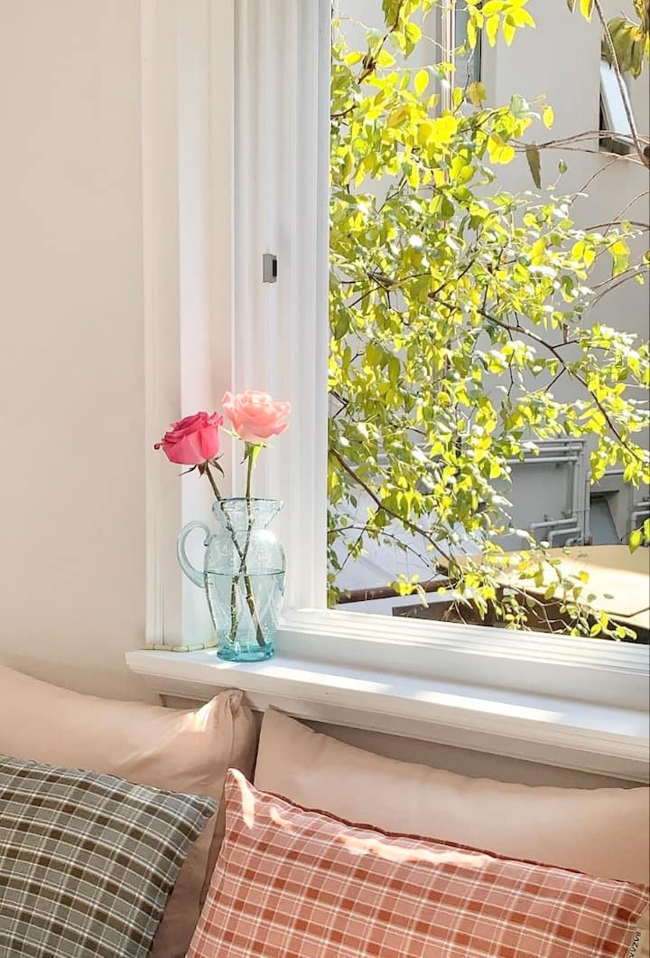 Best Location, Hongdae Stn.3 Min, 1st Floor, Clean - Seoul