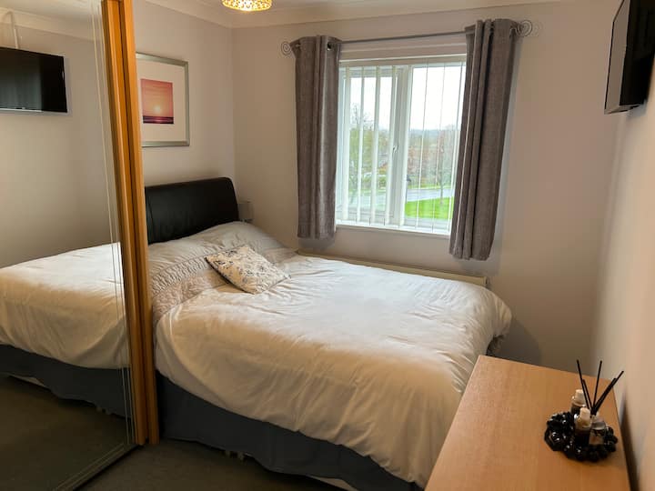 Simple Yet Cozy Mk - Milton Keynes