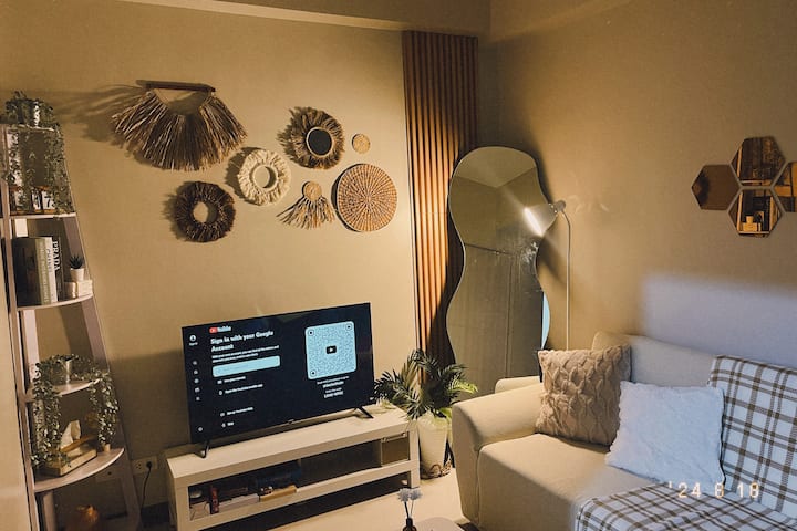 2br With Balcony Suite - Manila