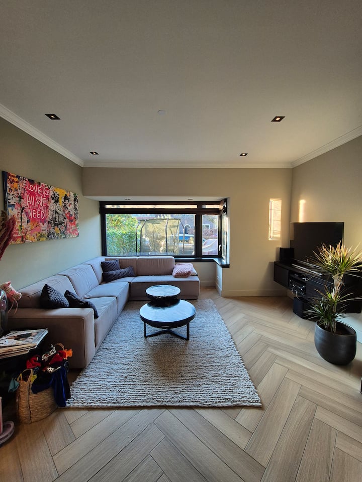 Familiehuis In Hilversum Voor Lange Termijn Huur - Hilversum