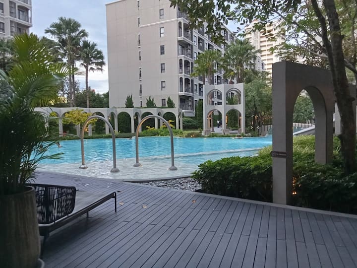 华欣/La Casita公寓/黄金地段/美丽泳池/靠近海滩/1.5米双人床 - Hua Hin