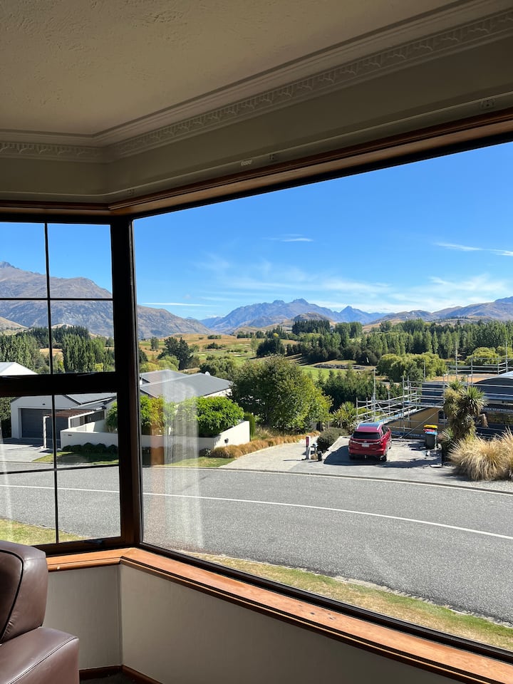 Arrowtown, With A View - Arrowtown