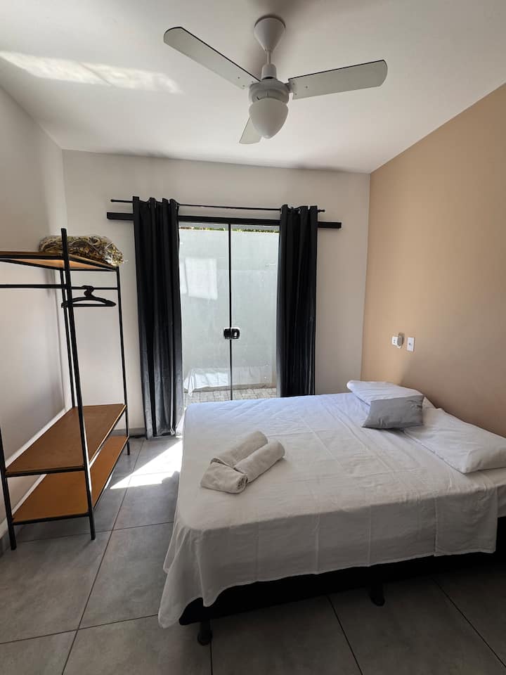 Tranquilidade, Conforto Em Um Espaço Completo. 2g - Londrina