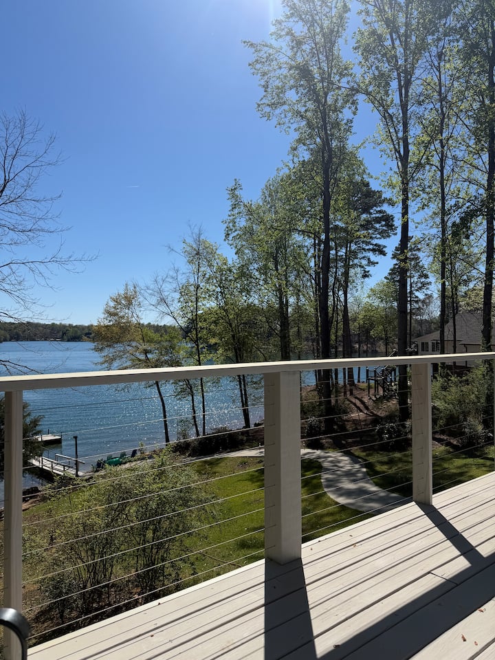 Lake Front Home With Dock "Lake Keowee Retreat" - Seneca, SC