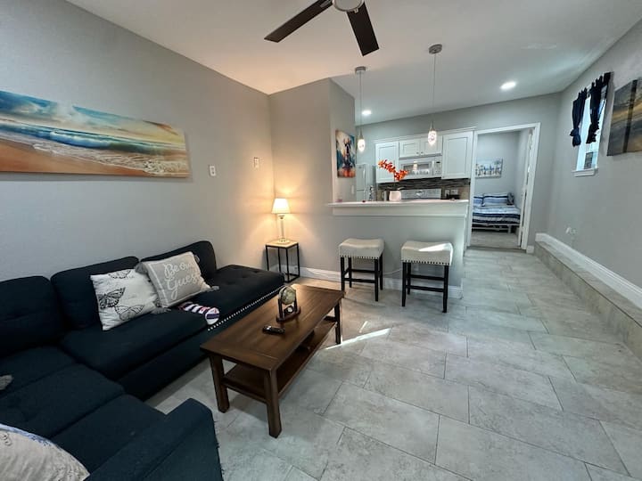 Hidden Lake Suite - Eagle Mountain, Azle