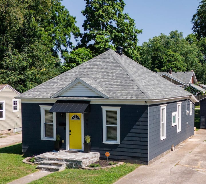 Bungalow Near Msu & Phelps Grove Park W/ King Bed - Springfield, MO