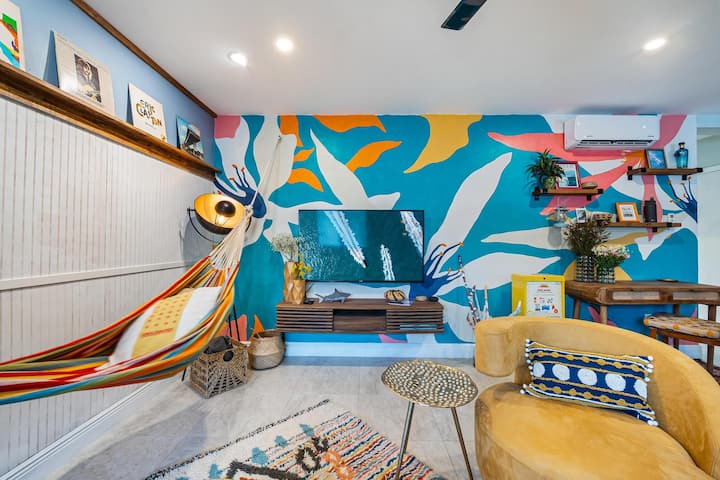 The Surfside Hideout - Charming/cozy/central - Miami, FL