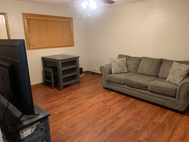 Cute 2 Bedroom House Sioux City - Sioux City, IA