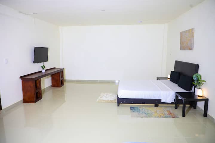 Tris Estates Studio Suite - Liberia