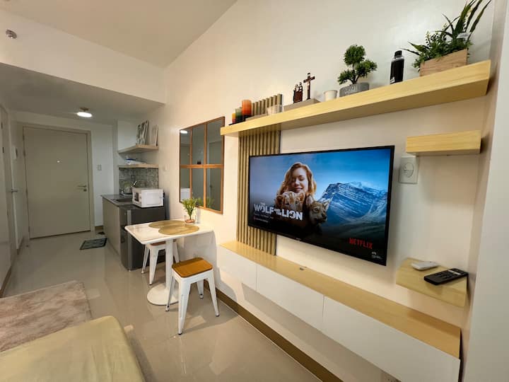 Minimalist Condo - Muntinlupa