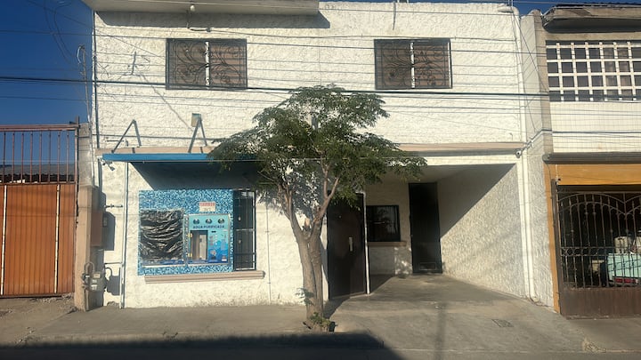 Casa Muy Amplia En Excelente Ubicacion - Ciudad Juárez