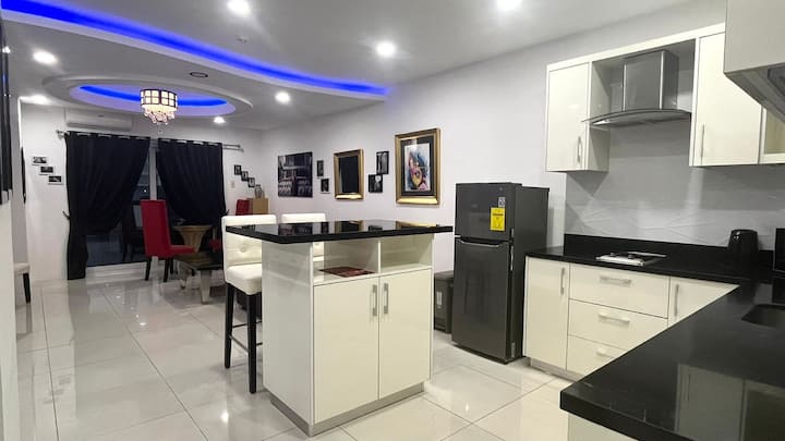 Kandi Palace 9 Floor, 1br! Housekeeping, Netflix! - Angeles