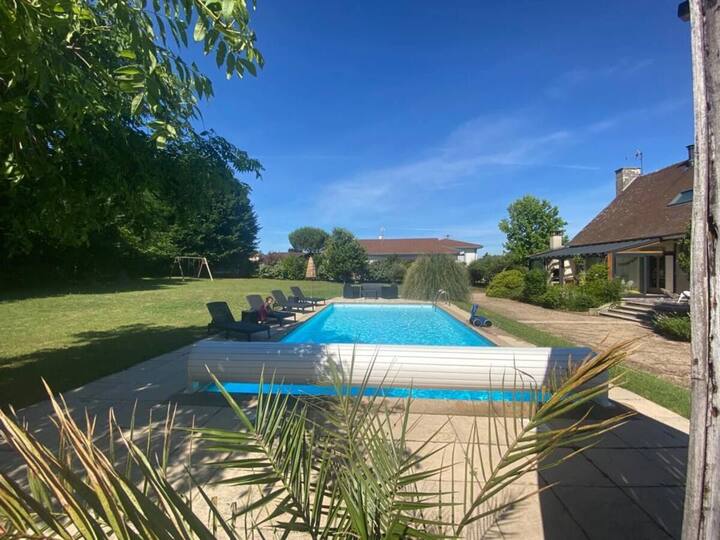 Belle Maison Avec Piscine - Saint-Chef