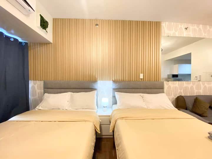 Makati Air 52f; 2double-beds, 4pax, Good Location - Makati