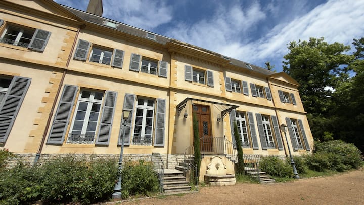 Villa En Bourgogne, Réunions Et Séjours En Groupe - Paray-le-Monial