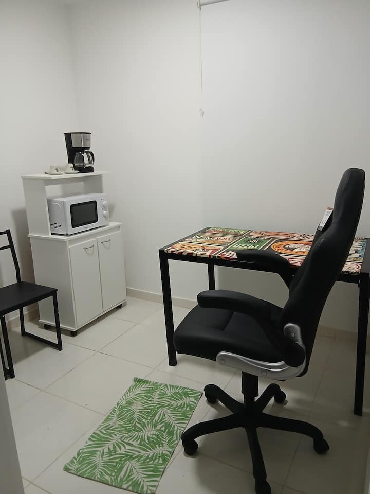 Amoblado Cerca Al Mar Y Aeropuerto Estancia Largas - Cartagena de Indias