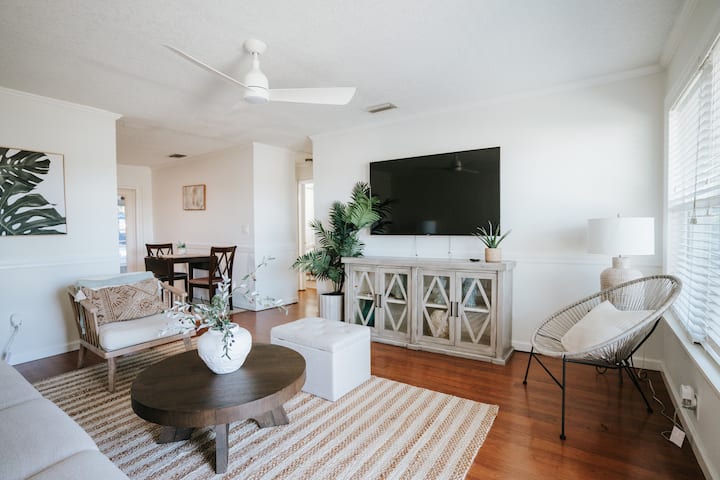 Waterfront House 2/bedrooms W/private Dock - Stuart, FL