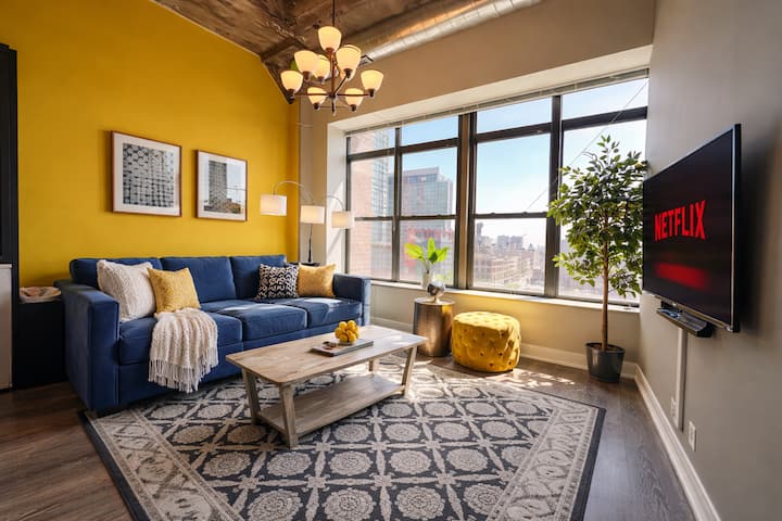 Bright & Stylish 2br Suite Near Mccormick, Grant - Chicago