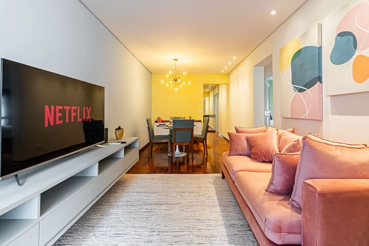 Lindo Apê Recém Reformado! 2 Vagas, Wifi, Varanda! - São Paulo