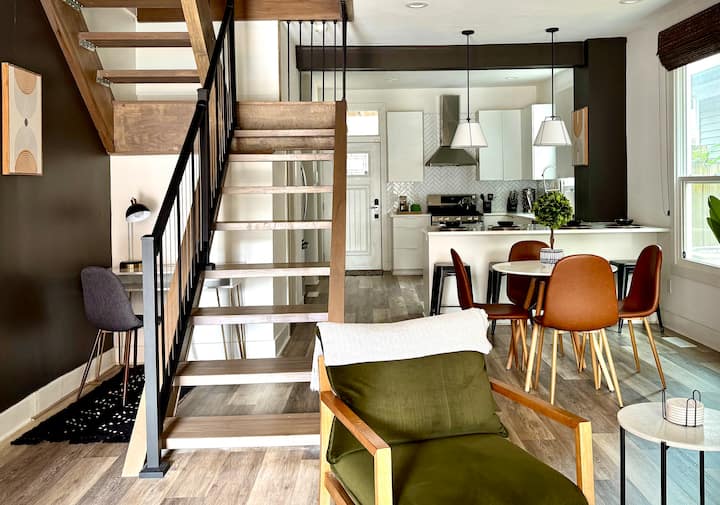 #Indyurbangem | City Home Steps To Mass Ave! - Irvington Historic District, IN