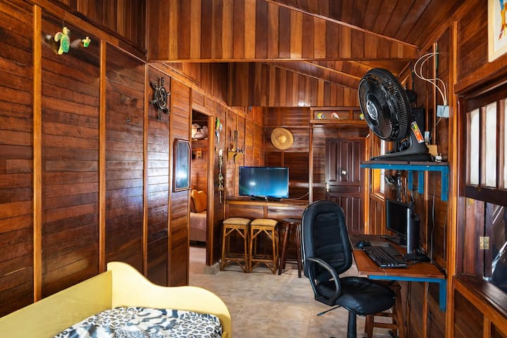 Casa Condomínio Com Piscina Tudo Privativo - Caraguatatuba