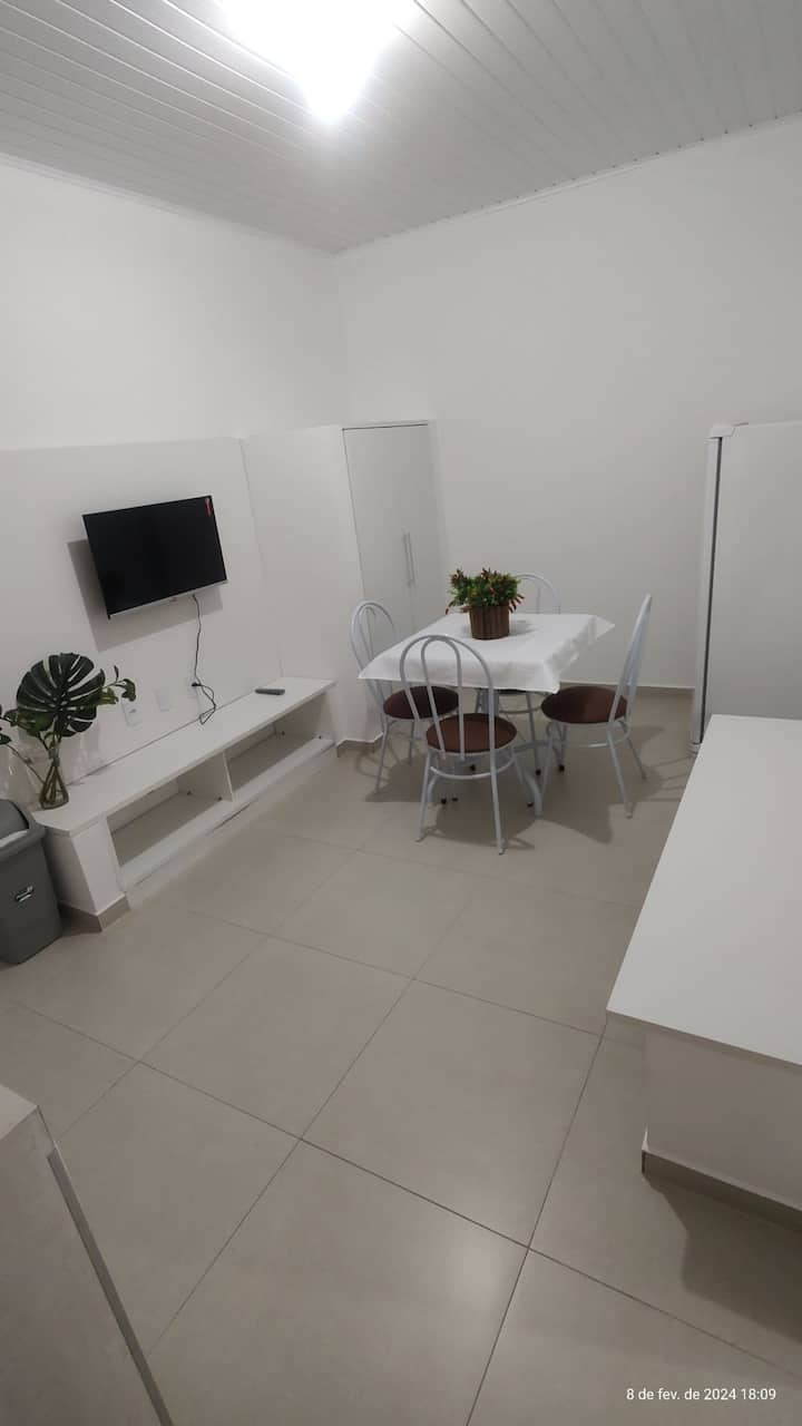Studio Centro Com Garagem!
N6 - Navegantes