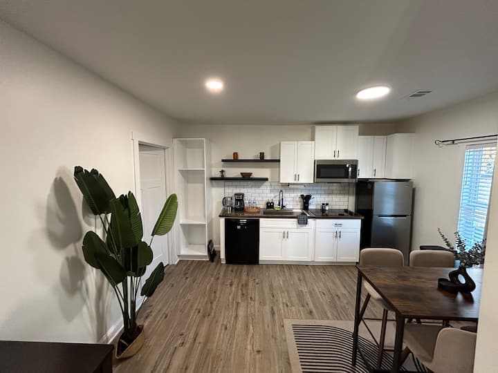 New Nice & Comfy Like Home ! City Downtown. - ローレンスビル, GA