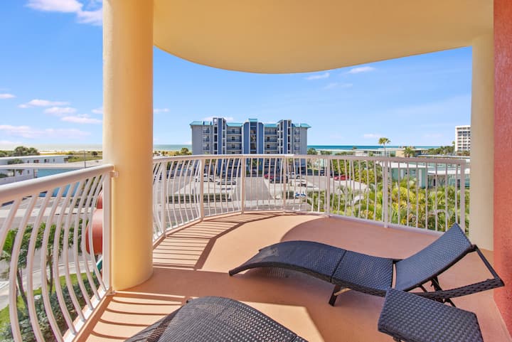 Aqua Shells: Large End-unit Balcony | Gulf View - Treasure Island, FL