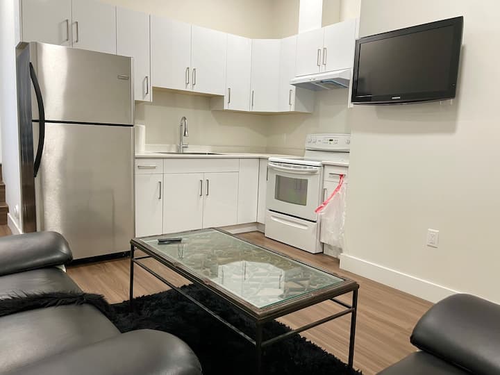 Luxury Ground Floor Suite Accommodation - Surrey