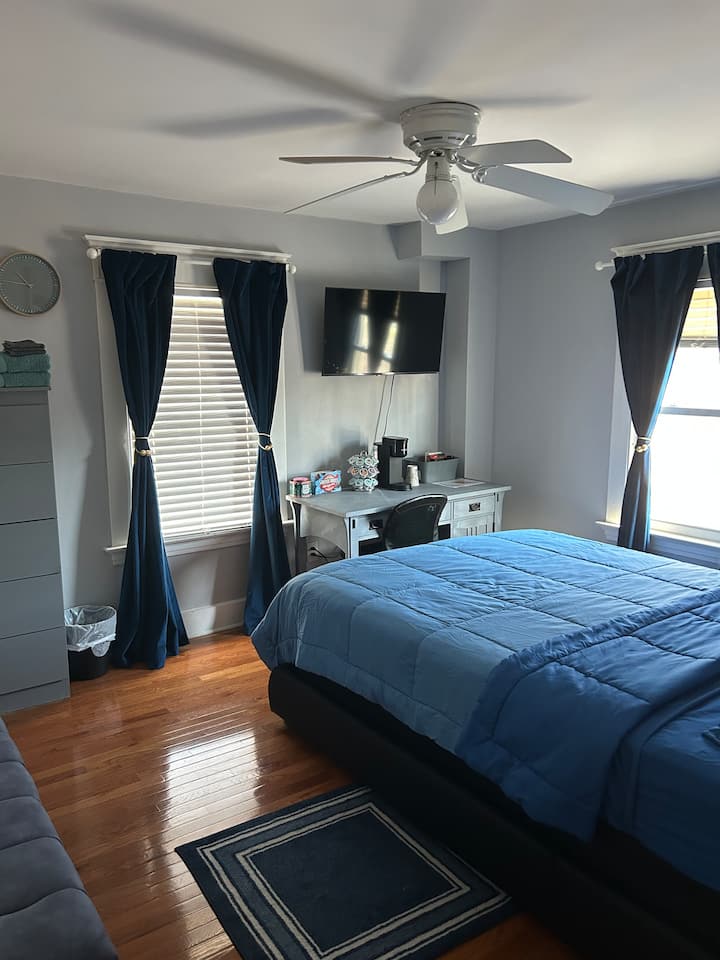 Ocean Room Near The Beach. - New Haven, CT