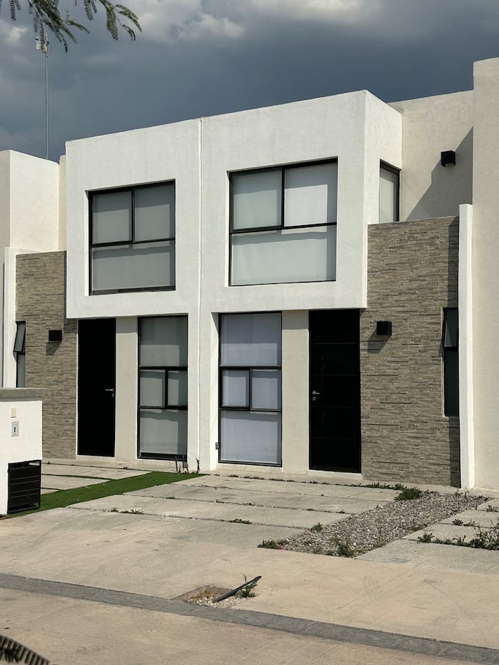 Casa De Kenia | Facturación | Negocios | Familia - San Luis Potosí