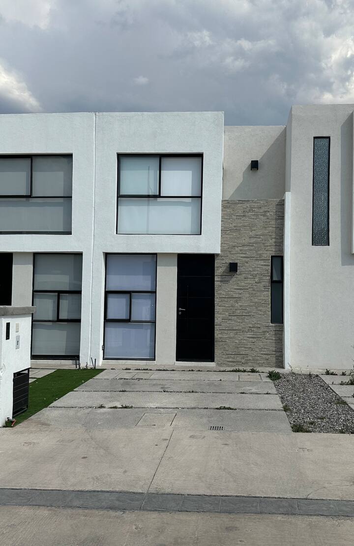 Casa De Kenia | Facturación | Negocios | Familia - San Luis Potosí