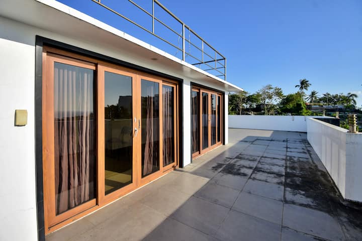The Pacific Coast Tropical Haven - Long Beach Island