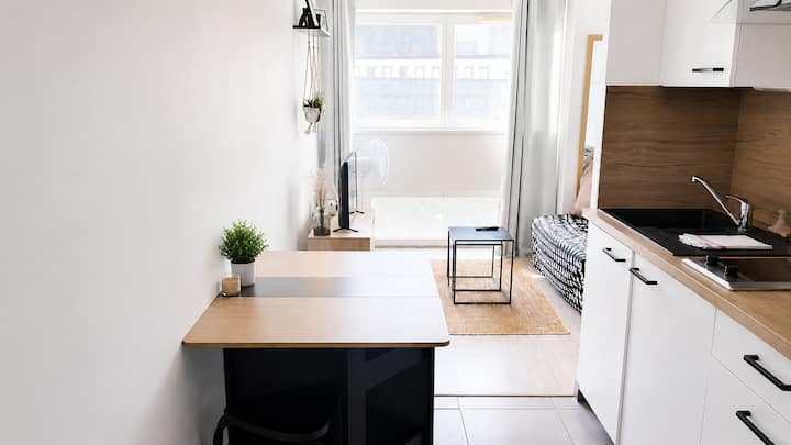 Le Brutaliste Studio 2pers Parking Inclus - Nantes