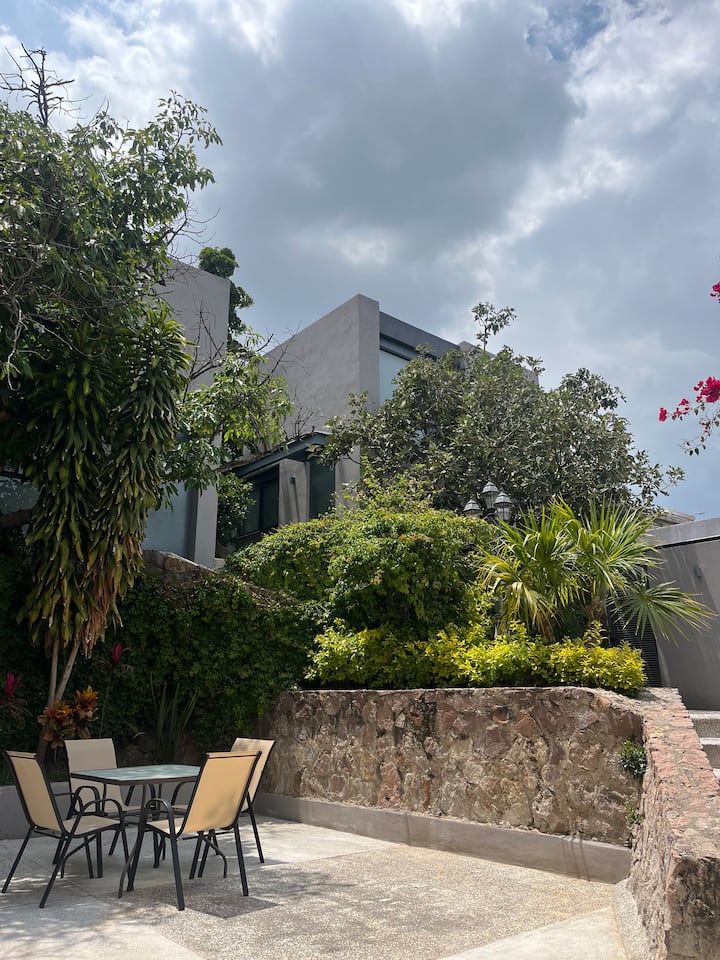 2. Cómodo Loft Con Cama King | A/c & Blackouts - Leon