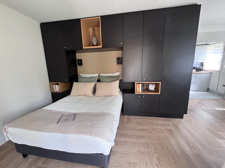 Studio Galdese - Parking Privé Sécu + Gare à Pied - Metz