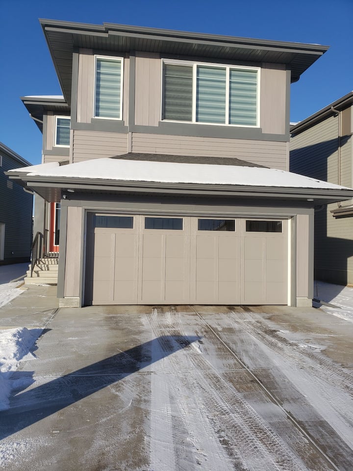 Close To West Edmonton Mall #1 - Spruce Grove