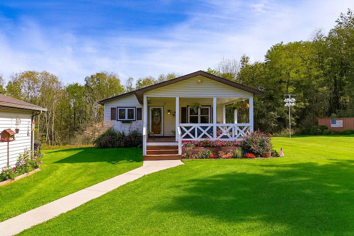 Heated Pool 5 Acres Chautauqua Lake Pet Friendly. - Lake Erie, PA