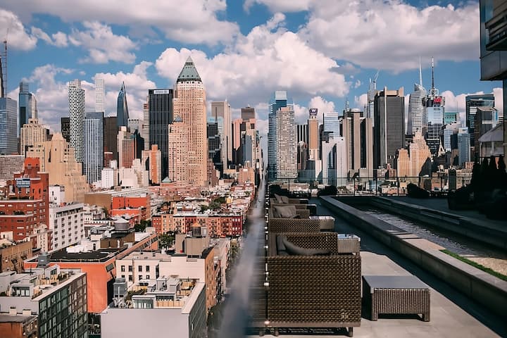 Modern Amenities! Parking, Pets Allowed! - New York City