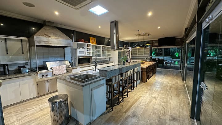 Mansão 8 Suites @Barrashopping - Rio de Janeiro