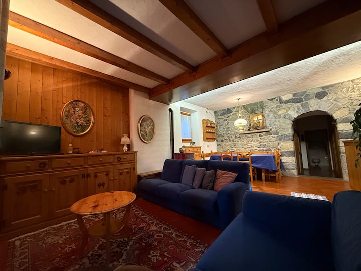 Historical Apartment In Bormio. - Stilfs